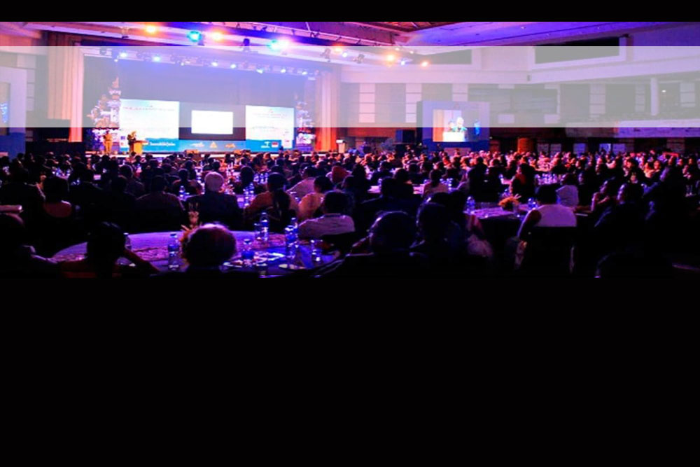 CORPORATE EVENTS : Headlines Advertising LLC